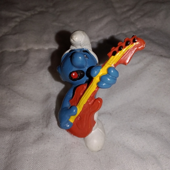 Smurfs | Toys | Rock N Roll Smurf With Guitar 98 Figure Peyo | Poshmark